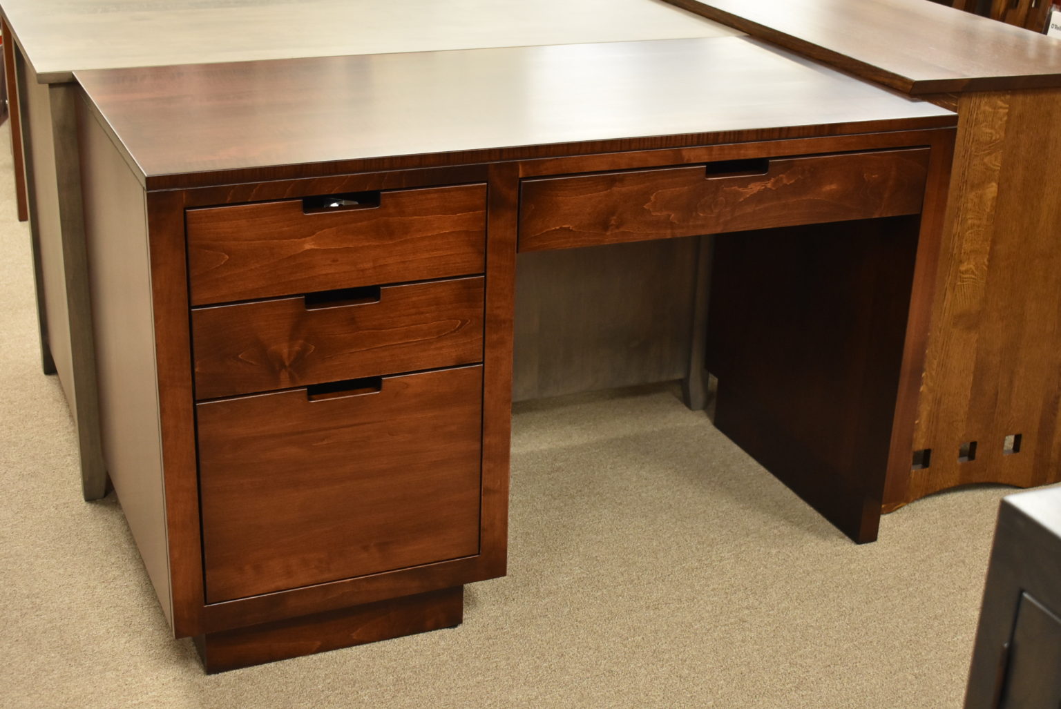 2070 Desk O Reilly s Furniture 2070 Desk O Reilly s Furniture